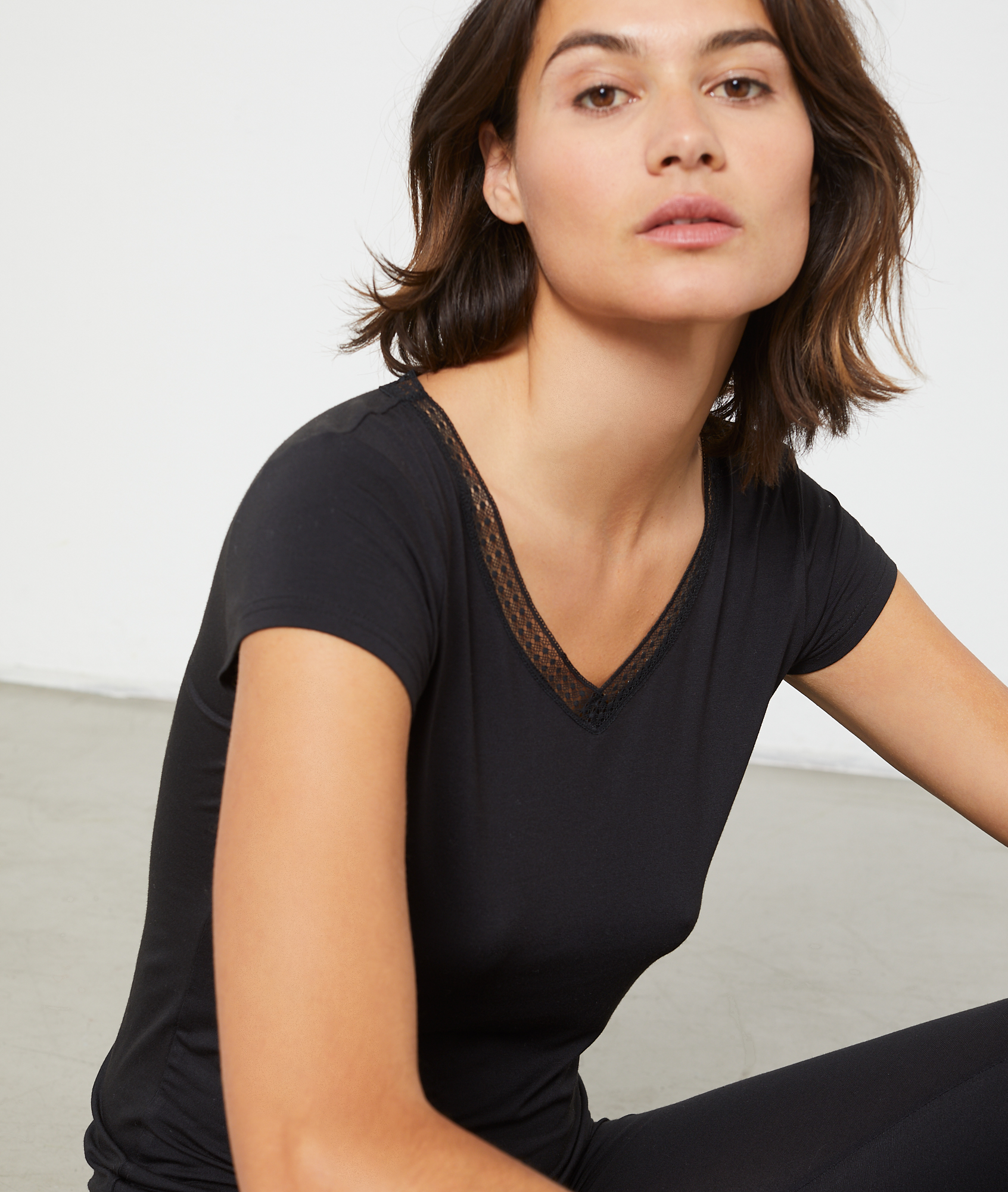 T-Shirt décolleté V dentelle WARM ME UP NOIR - ETAM